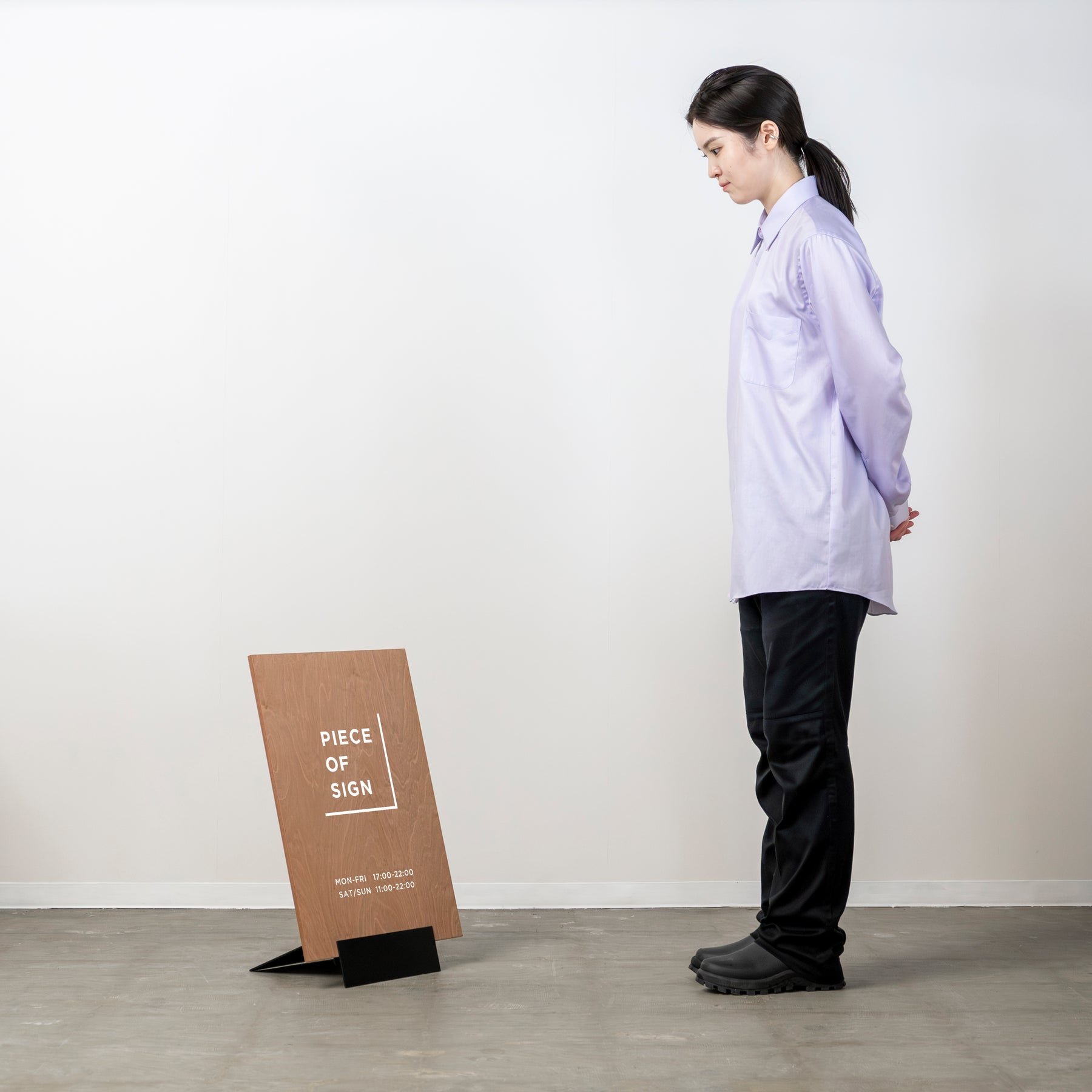 Minimal Base Standing Sign L-SIZE