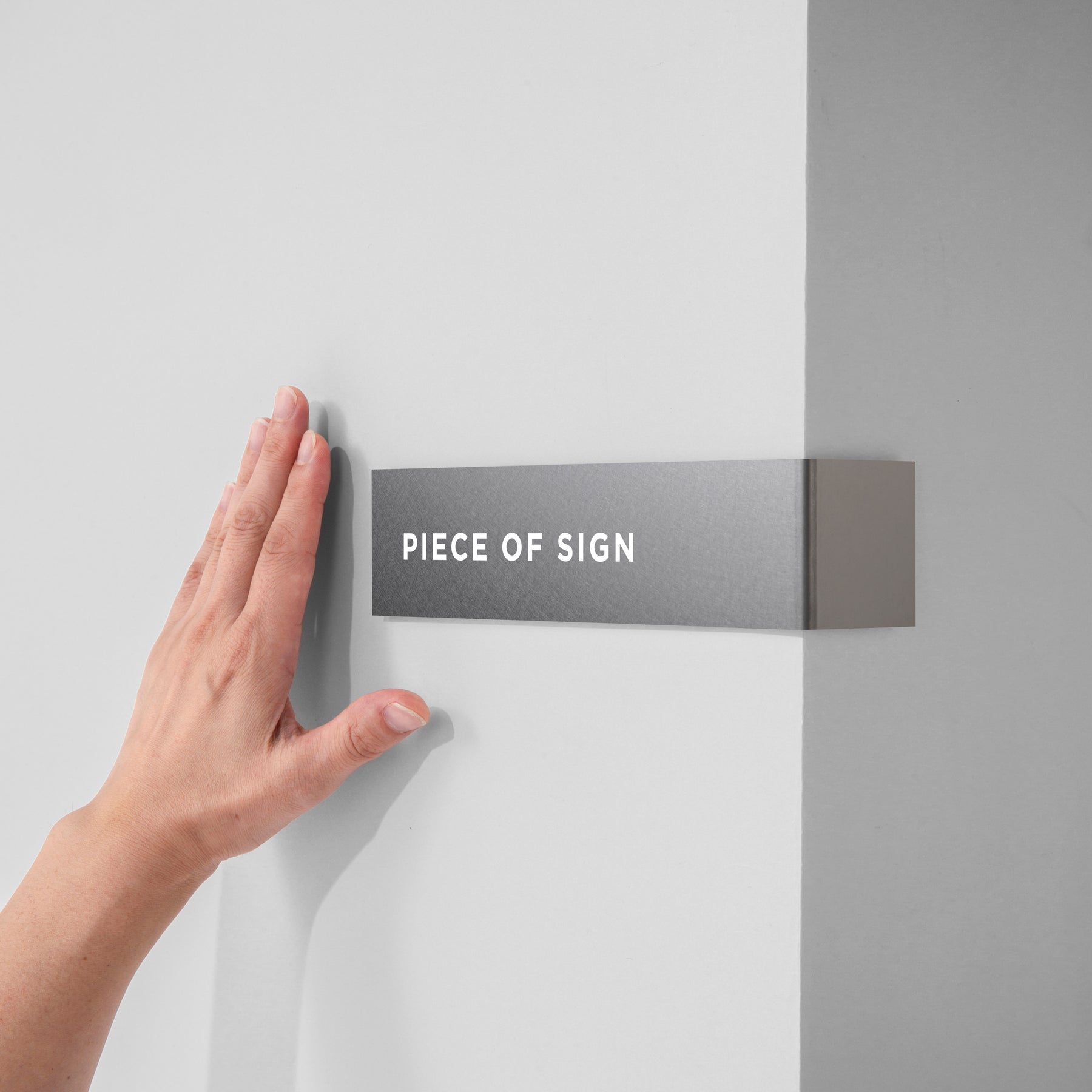 L-SHAPED CORNER SIGN