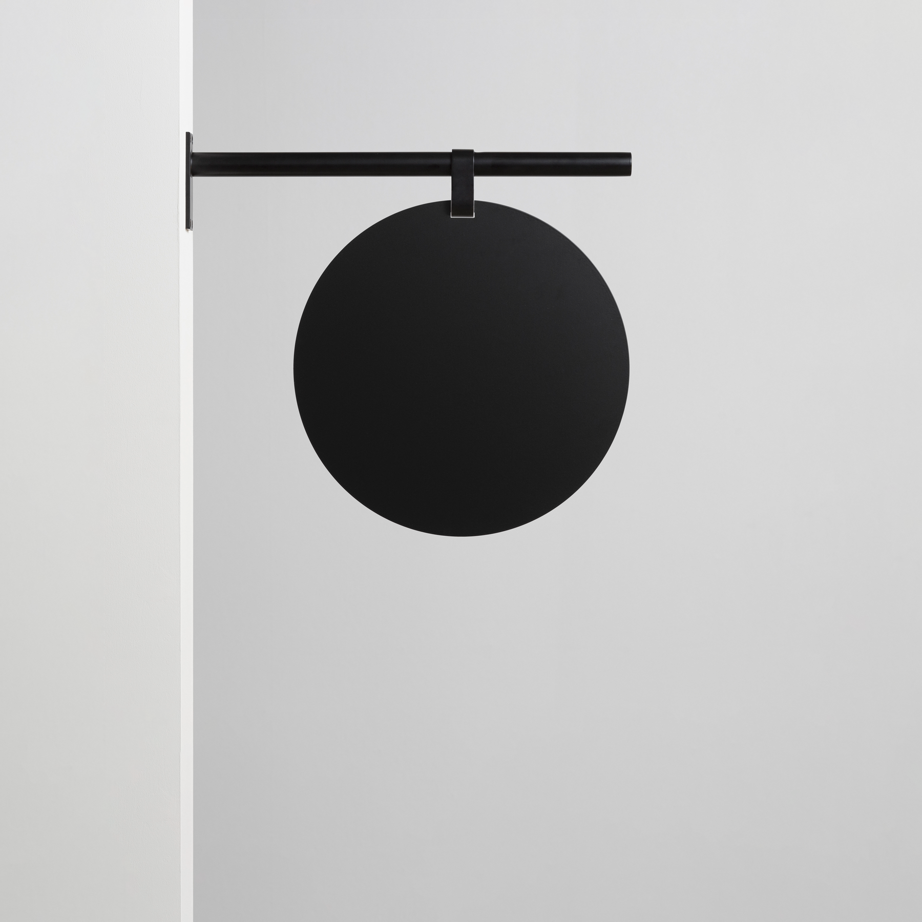 Projecting Hanging Sign - ROUND - 16"