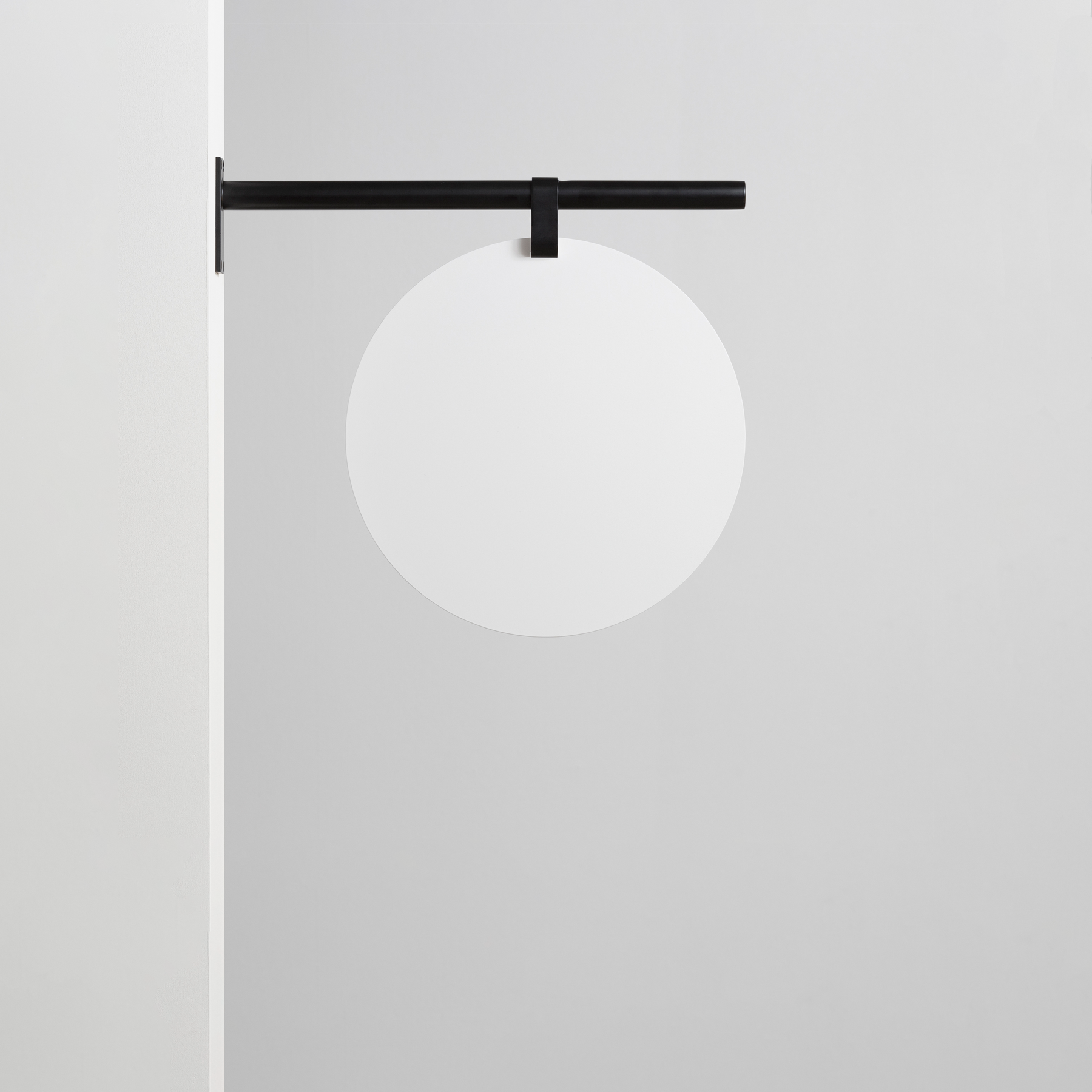 Projecting Hanging Sign - ROUND - 16"