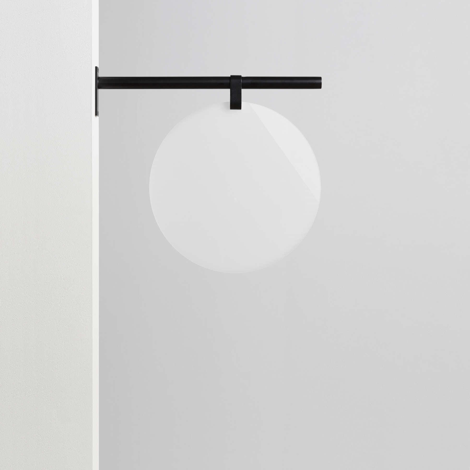 Projecting Hanging Sign – ROUND – 16"