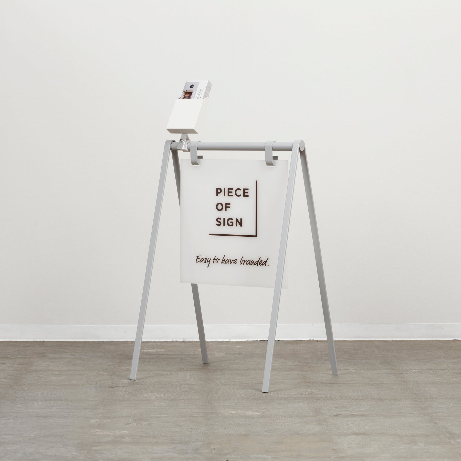 FLYER BOX