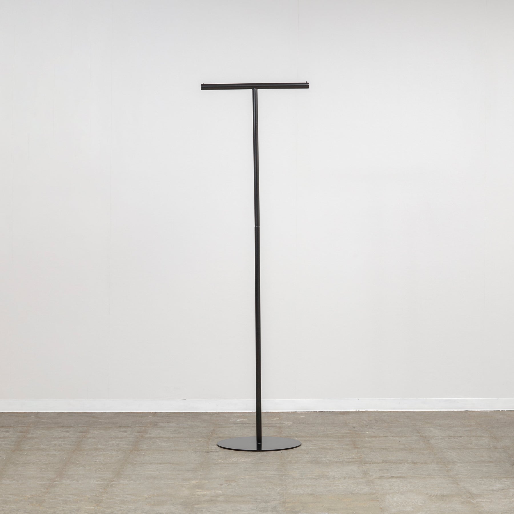 STEEL T-shaped CLOTHING RACK