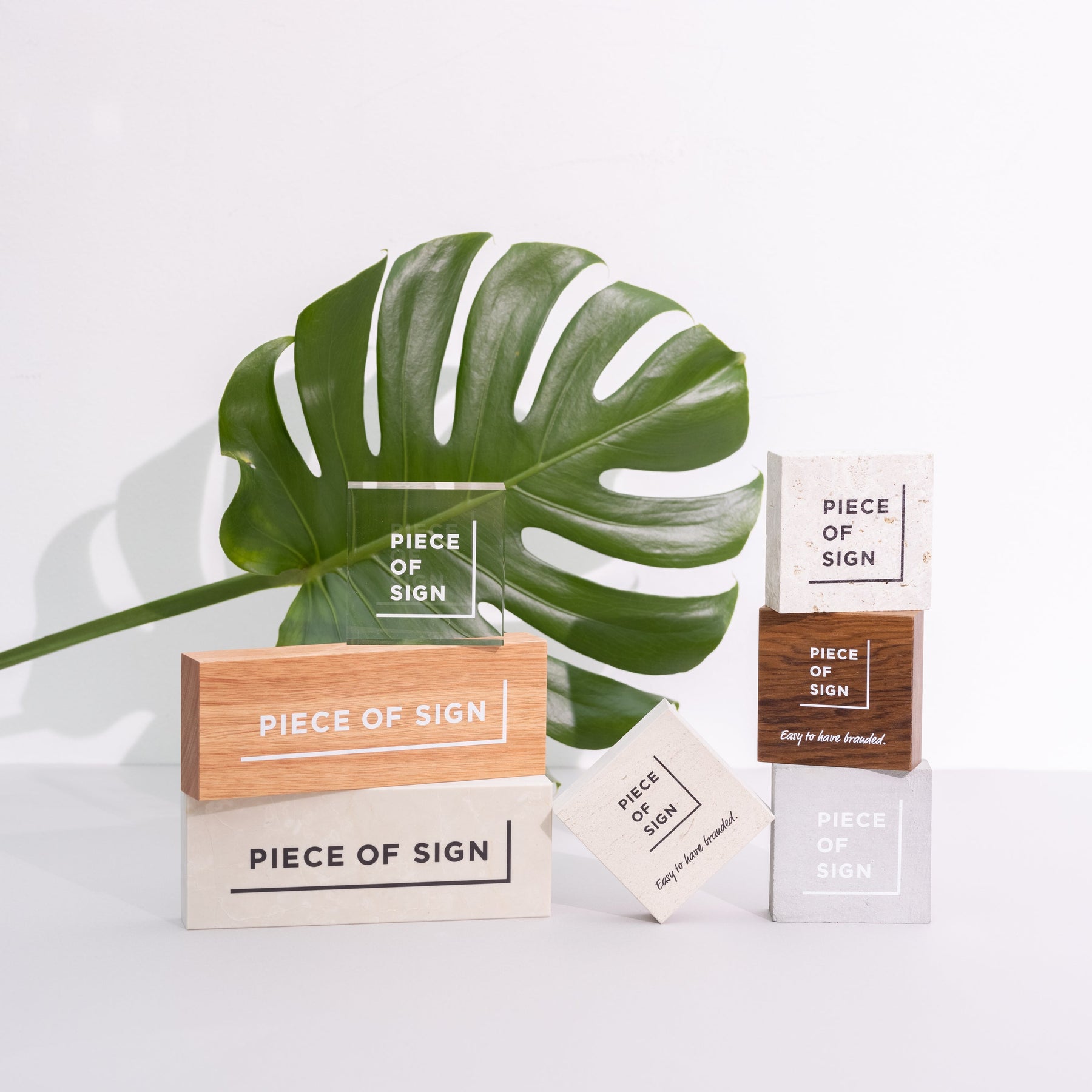 COUNTER / TABLETOP SIGN