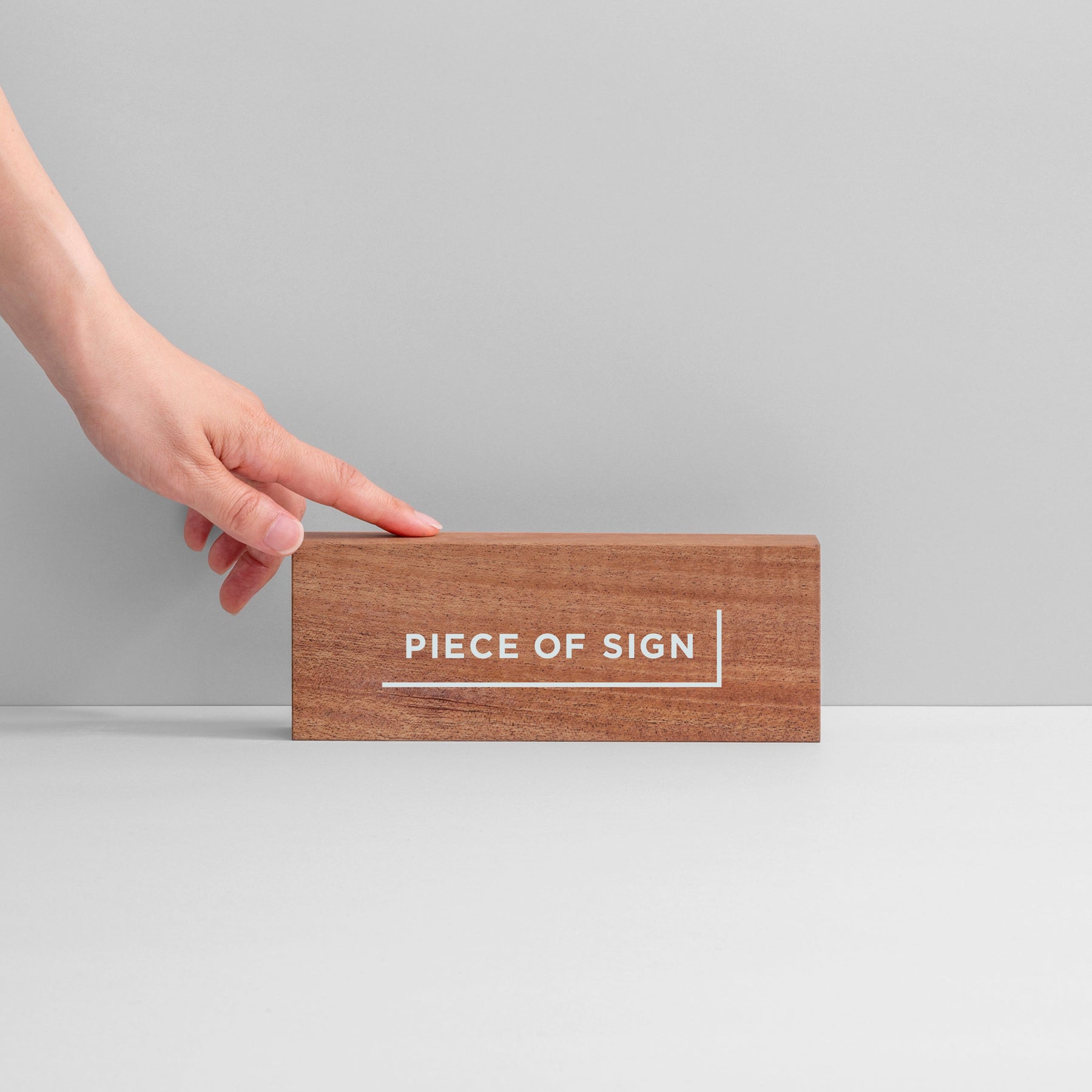 COUNTER / TABLETOP SIGN
