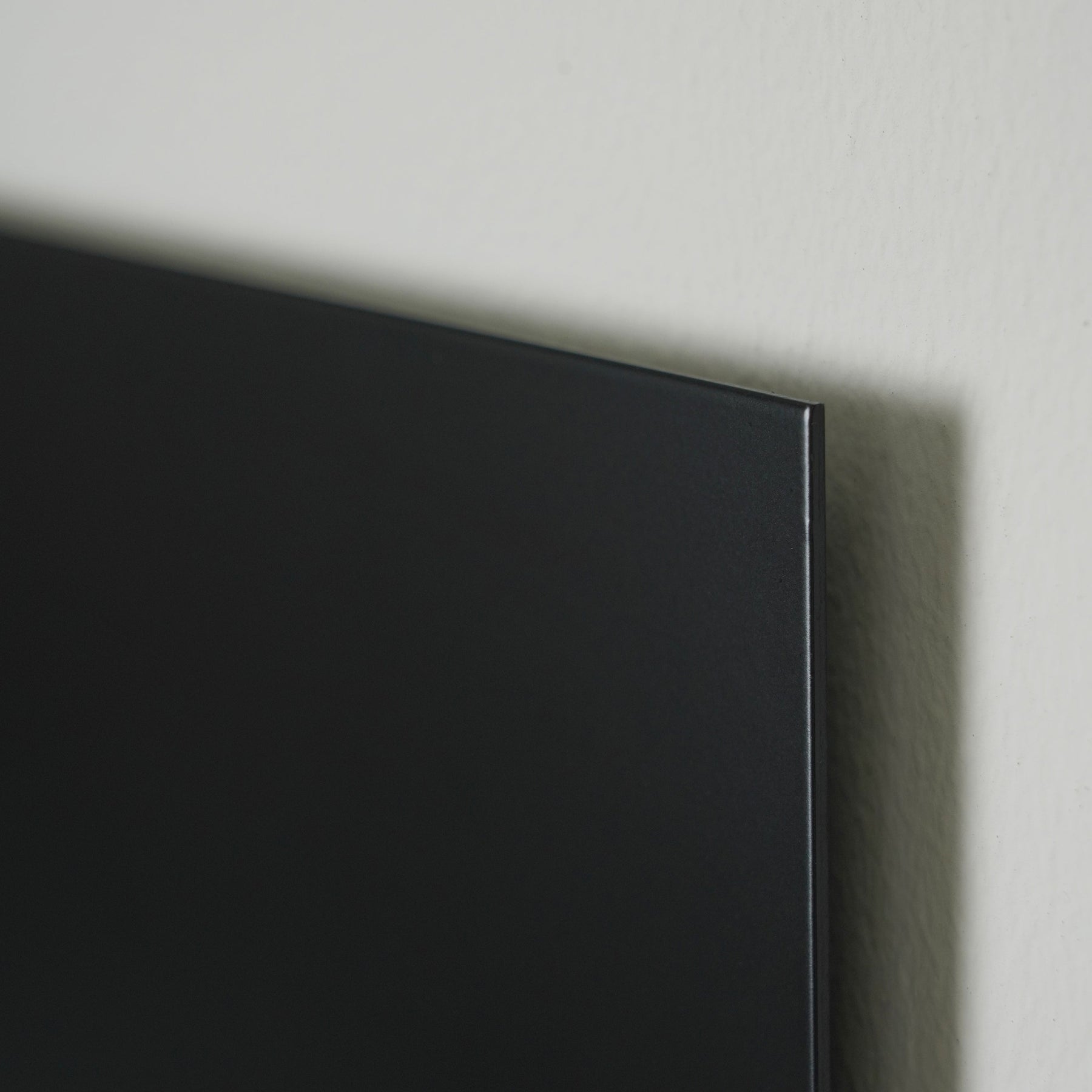 FLAT PLATE WALL SIGN