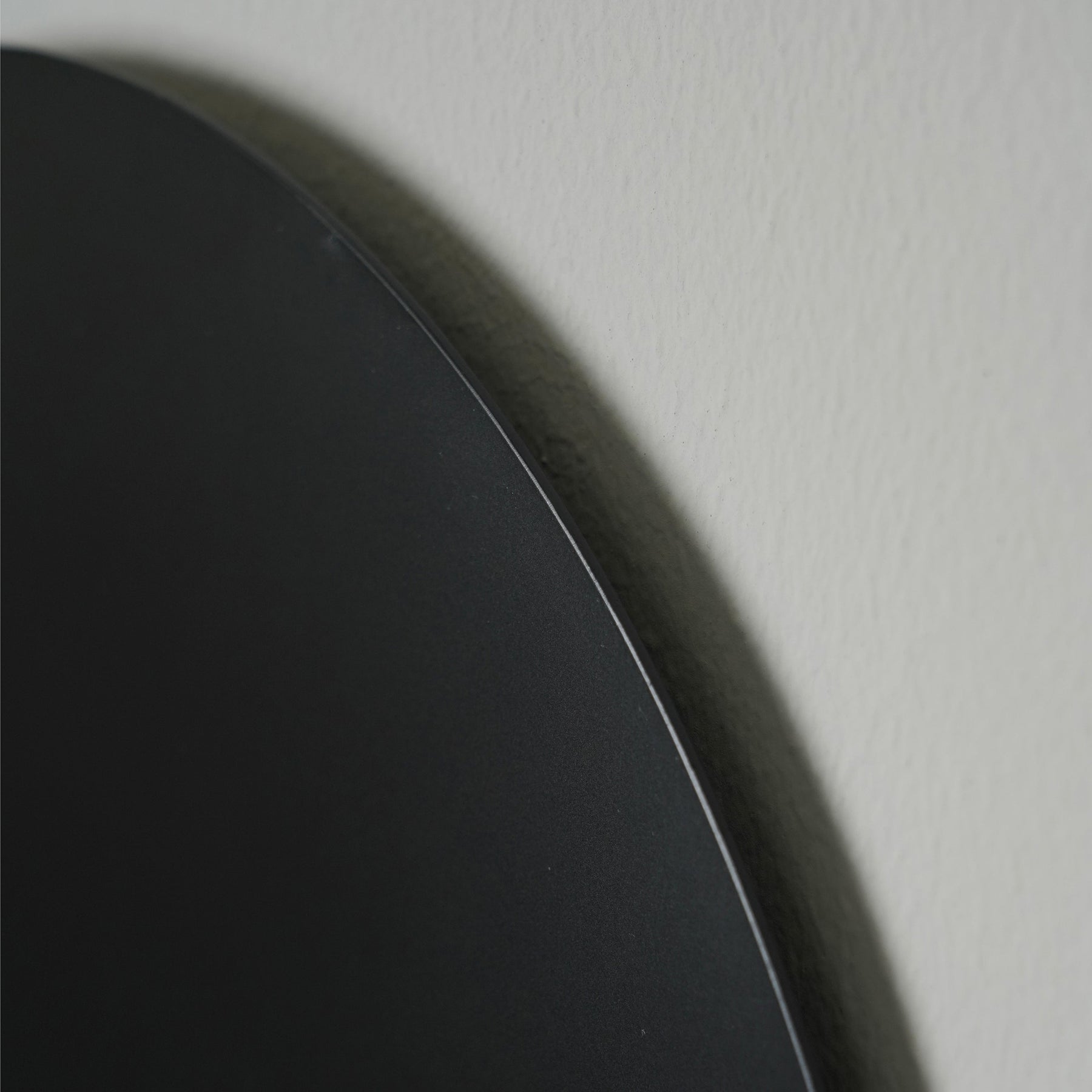 FLAT PLATE WALL SIGN